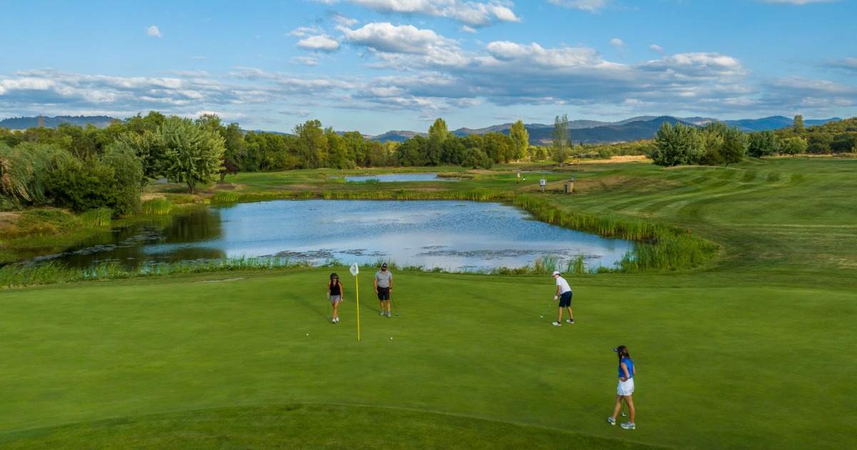 Local Golf Pro Wins Coveted Patriot Award Local Golf Pro Wins Coveted Patriot Award